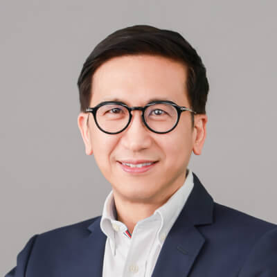 Driving decarbonization and digitalization. Together. 數位低碳 共創末來